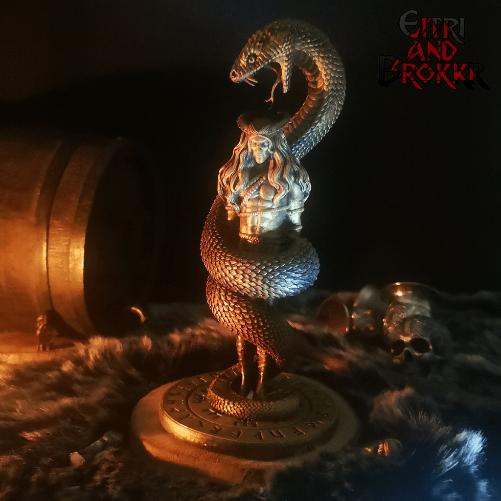 Figurine / Statuette de Loki en résine avec le serpent déversant son ...